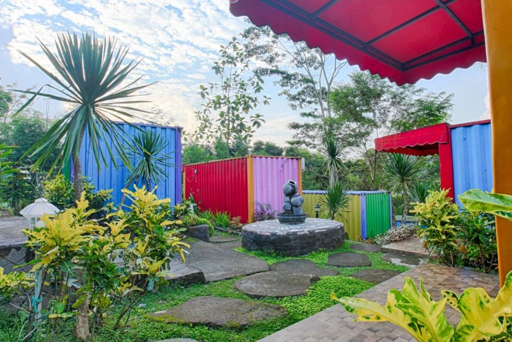 5 Hotel Kontainer yang Wajib Anda Kunjungi | Tradecorp Blog