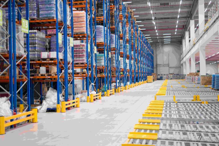 4 Types of Warehouse Construction and Modern Solutions
