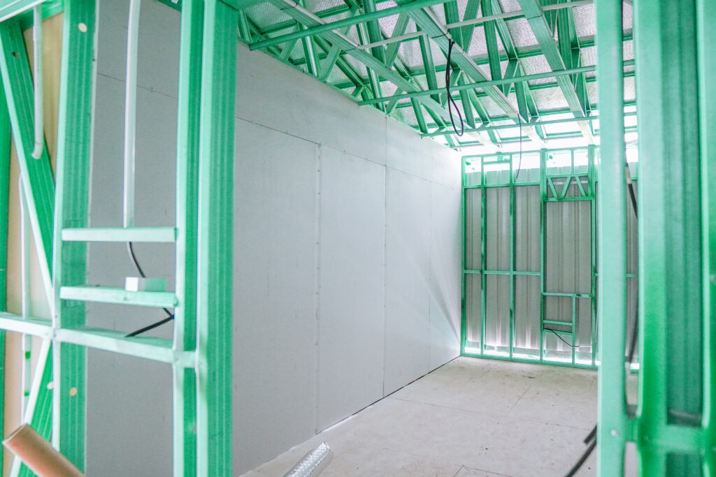 Light Gauge Steel: Baja Tahan Panas untuk Konstruksi Modern