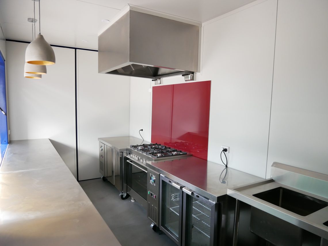 Desain Kedai Kopi dari Kontainer Modifikasi, Cek Modelnya | Tradecorp Blog