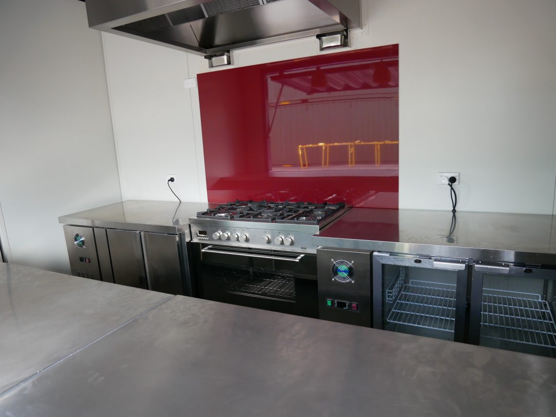 Desain Kedai Kopi dari Kontainer Modifikasi, Cek Modelnya | Tradecorp Blog